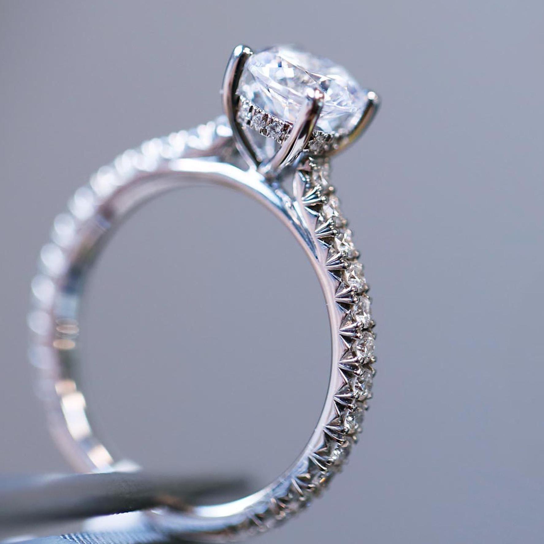 4 Ideas for Customizing Your Engagement Ring in Denver