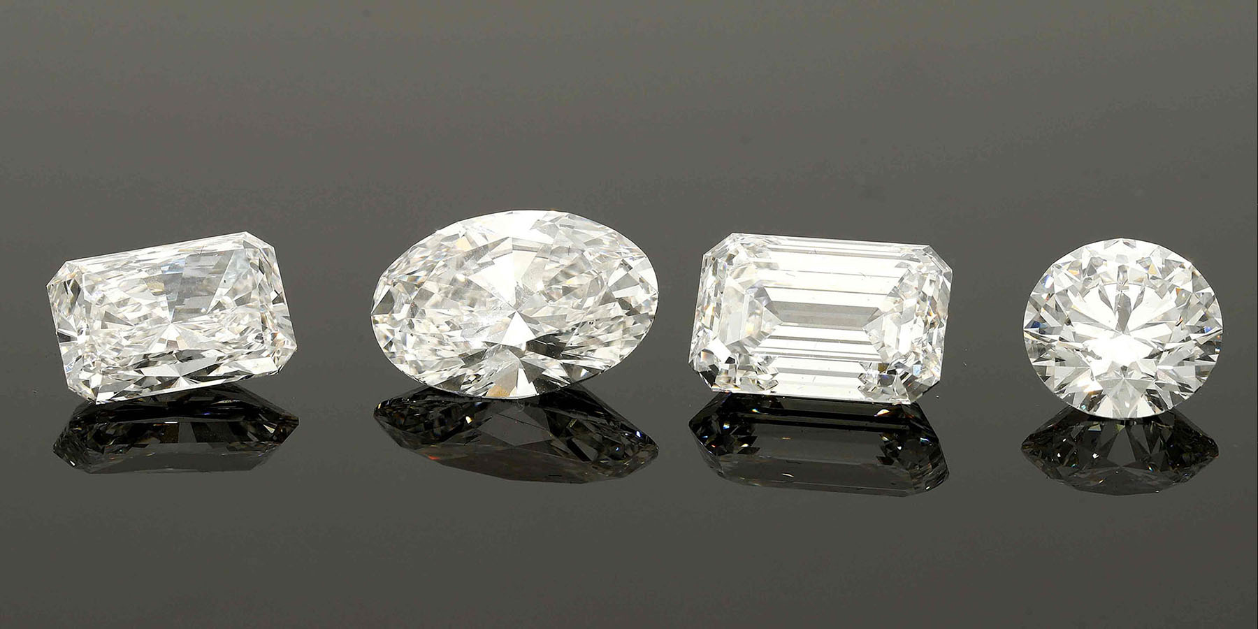 Natural Diamonds vs. Lab-Grown Diamonds: A Guide - Mark's Diamonds